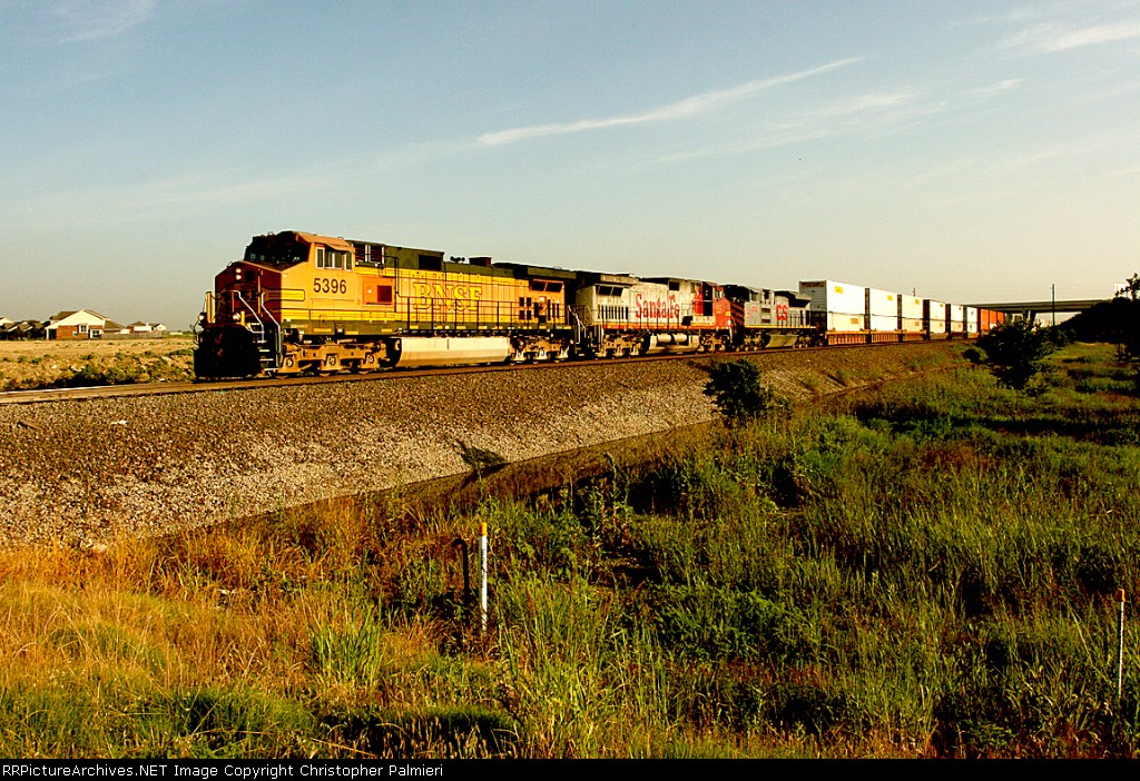 BNSF 5396, BNSF 622, and KCS 4012